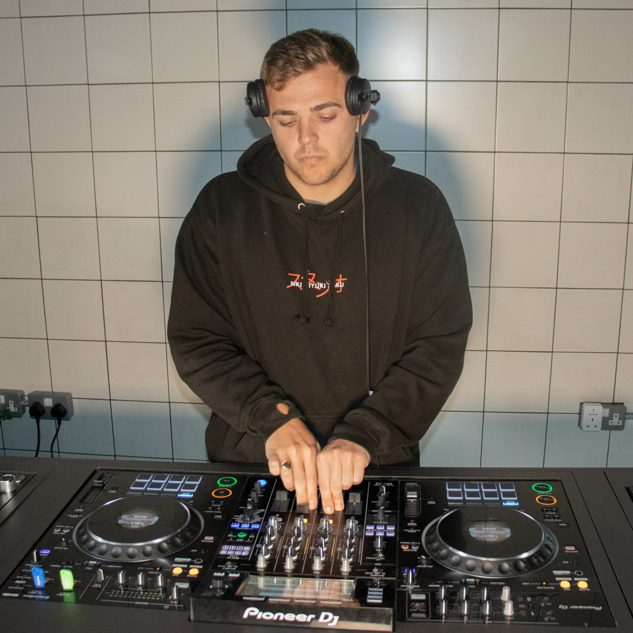 Dan Crosby: Techno 20.9.23 – Svara Radio
