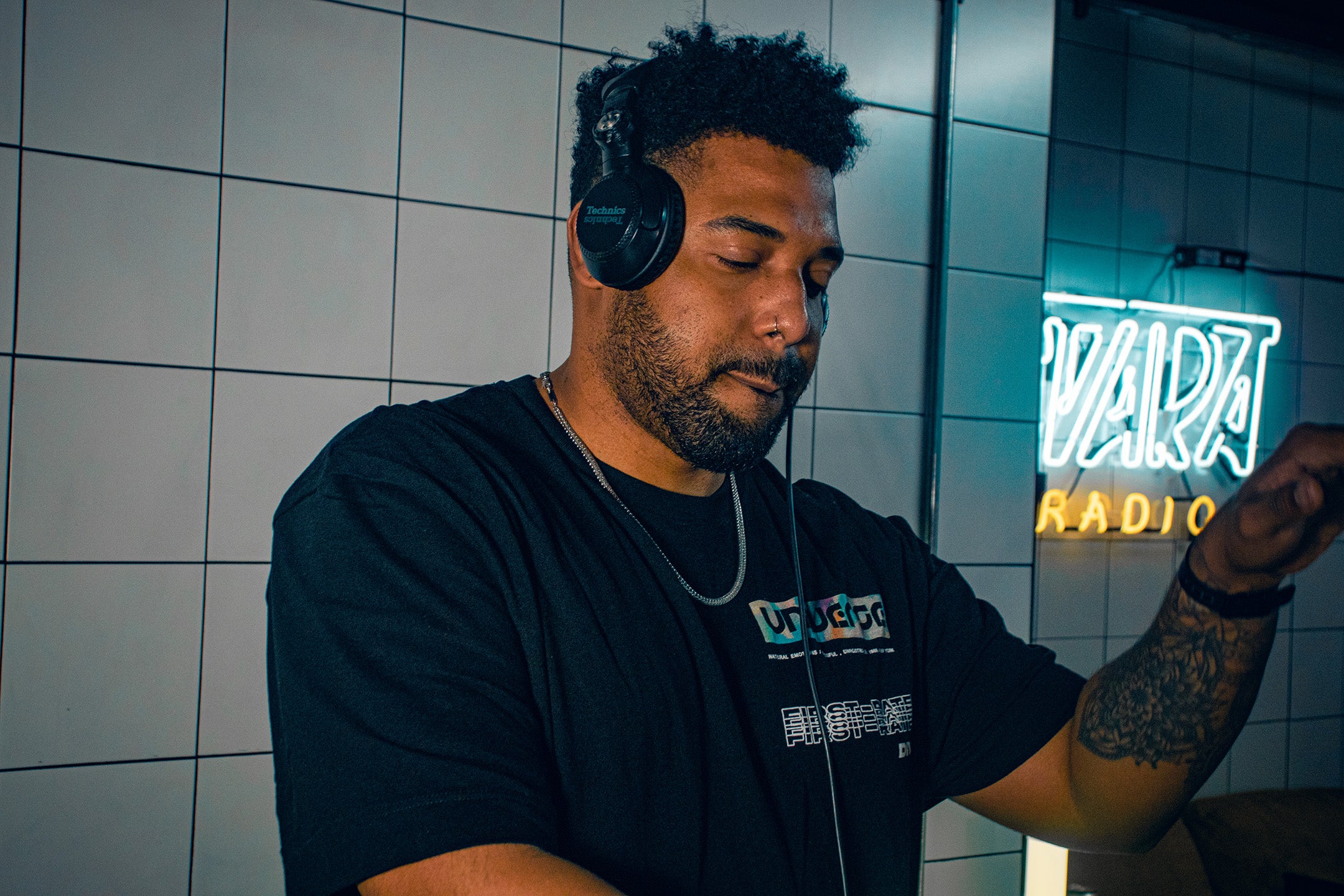 Nick Charles: Move Your Body - 10.03.23 – Svara Radio