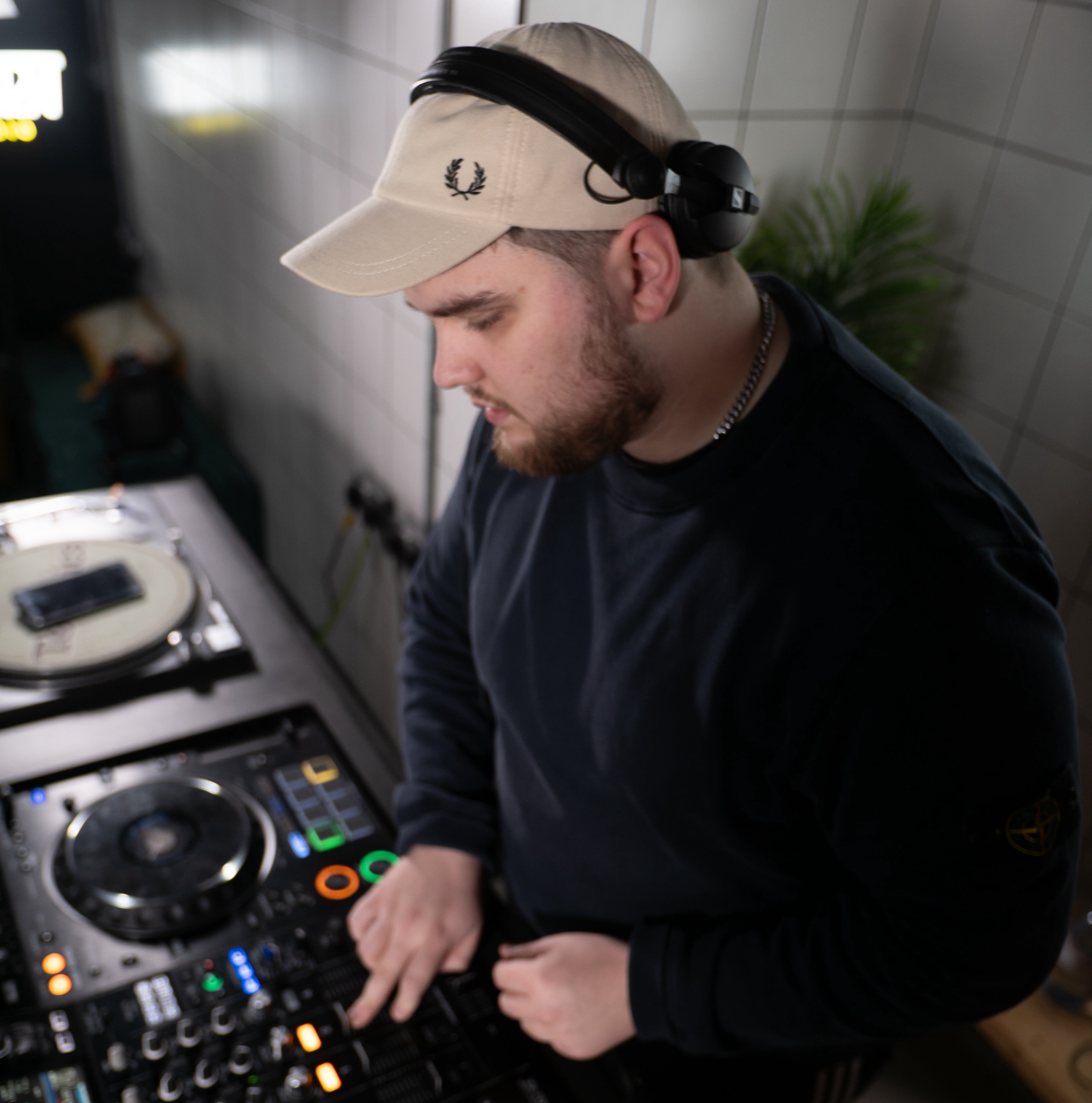 leavejoeyalone – Svara Radio