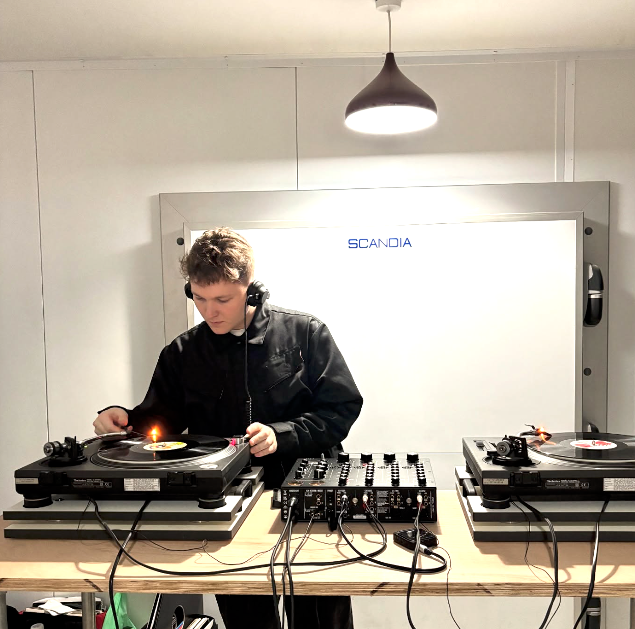 Fairhurst – Svara Radio