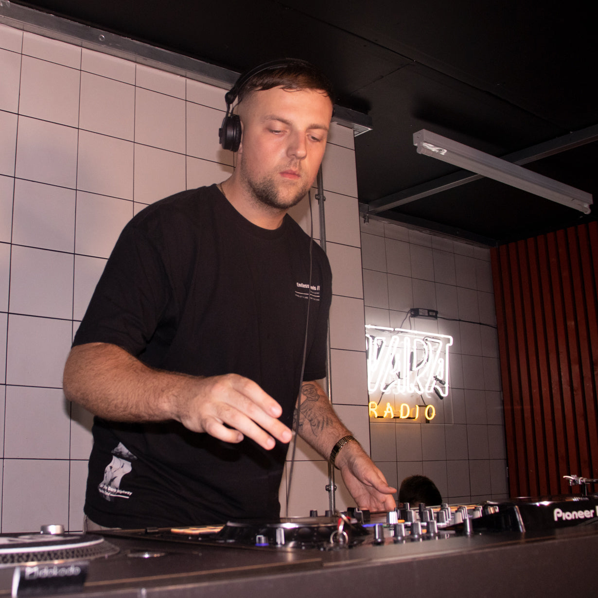 T Sounds: UKG 26.9.23 – Svara Radio